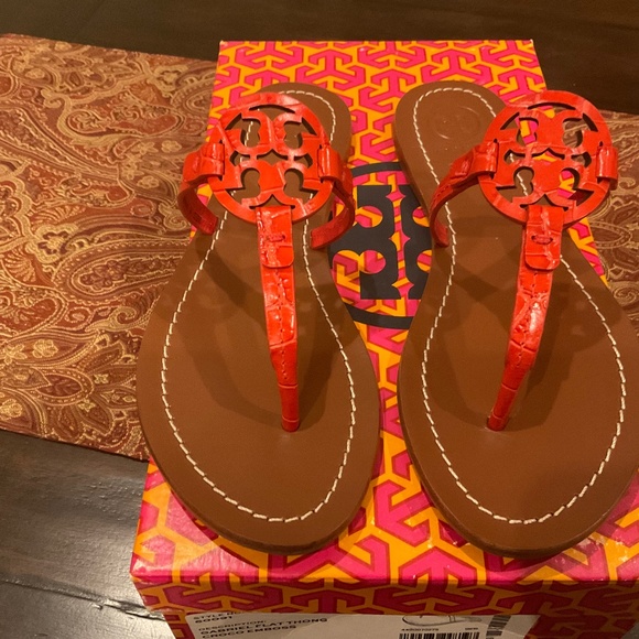 Tory Burch | Shoes | Tory Burch Gabriel Croc Emboss Flat Thong Sandals ...